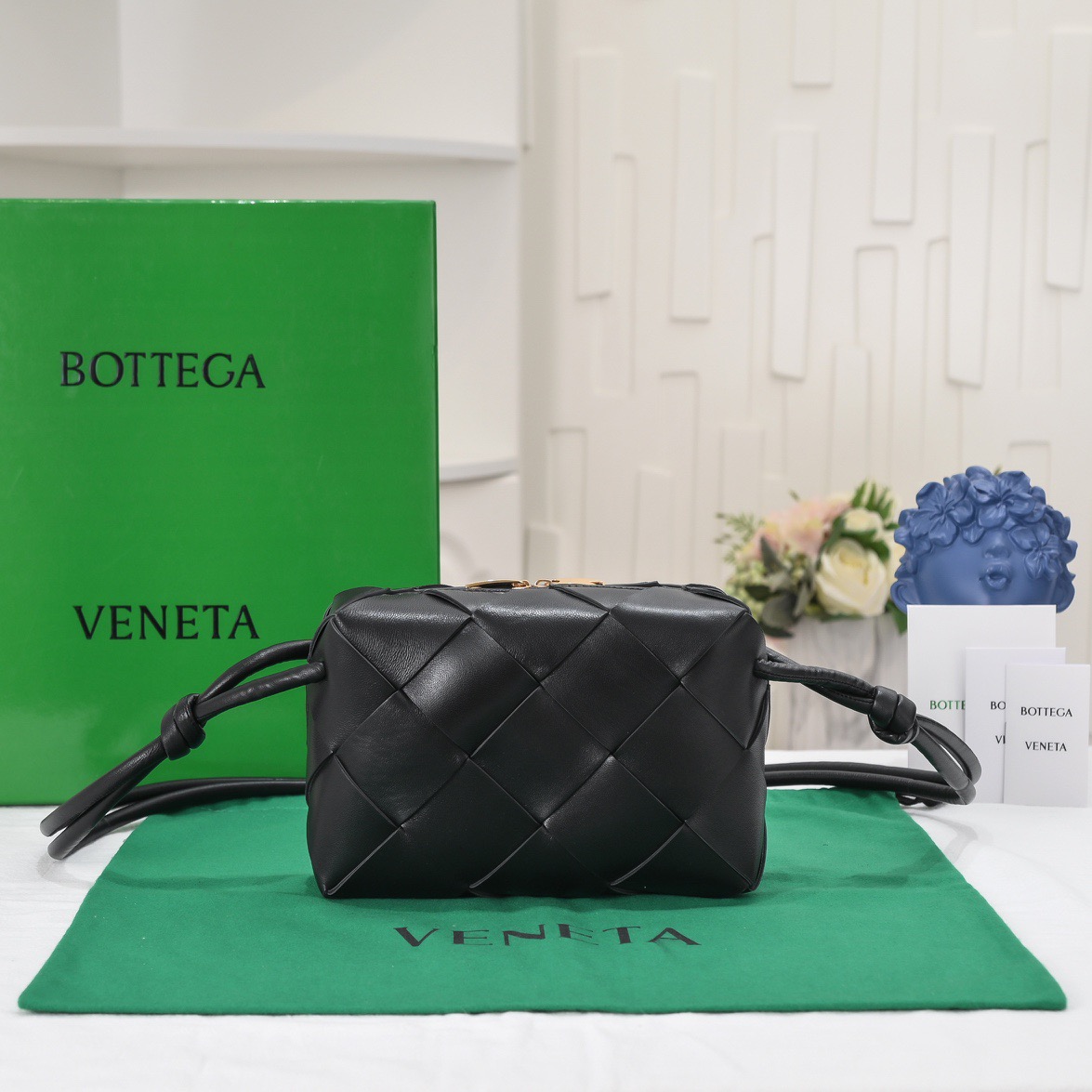 Bottega cassette camera - Boutiquemadeeasy